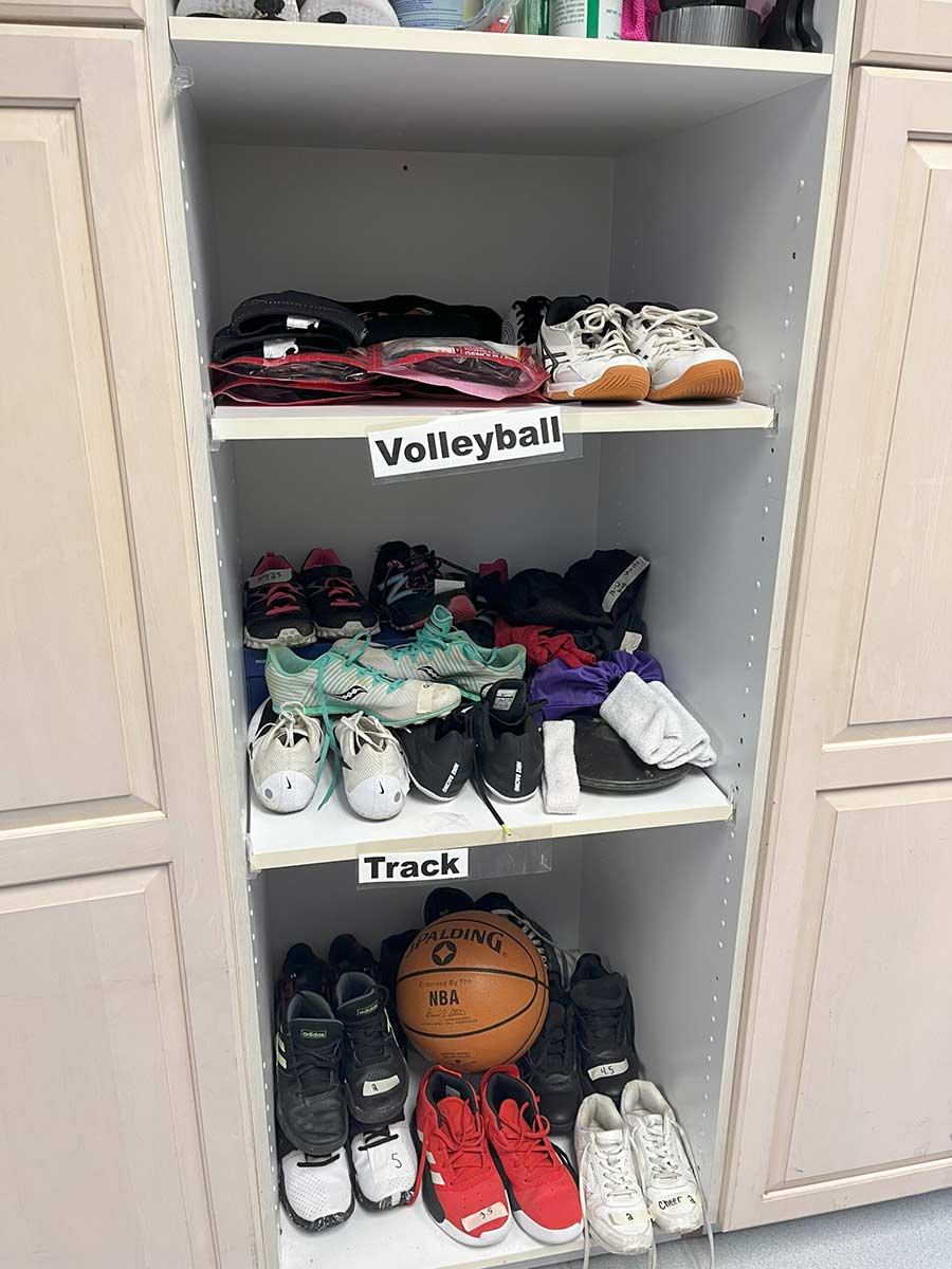 Huskie Locker | Village of Middlefield, Ohio